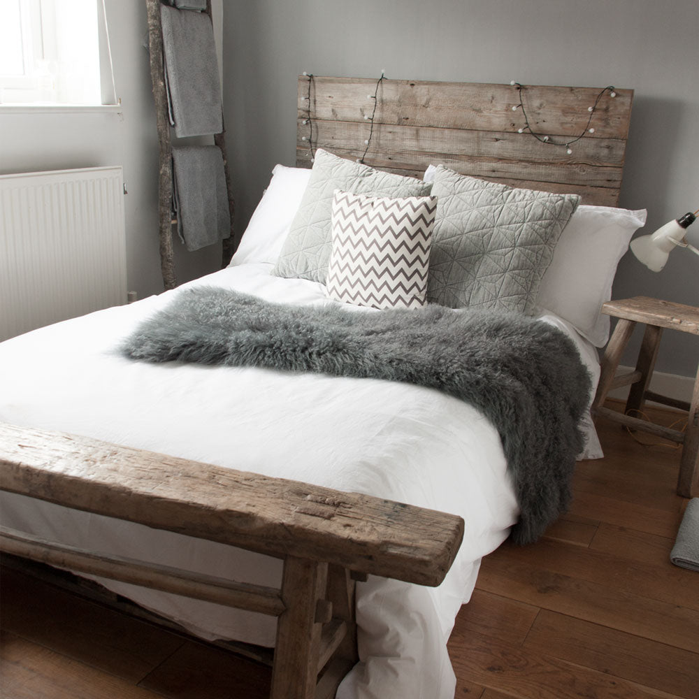 Vintage Rustic Pig Bench – InekoHome